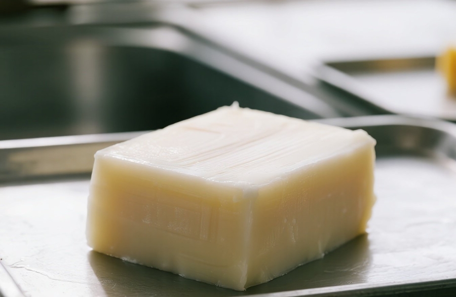 Using Beef Tallow in Soap and Candle Making – Natural and Sustainable ...